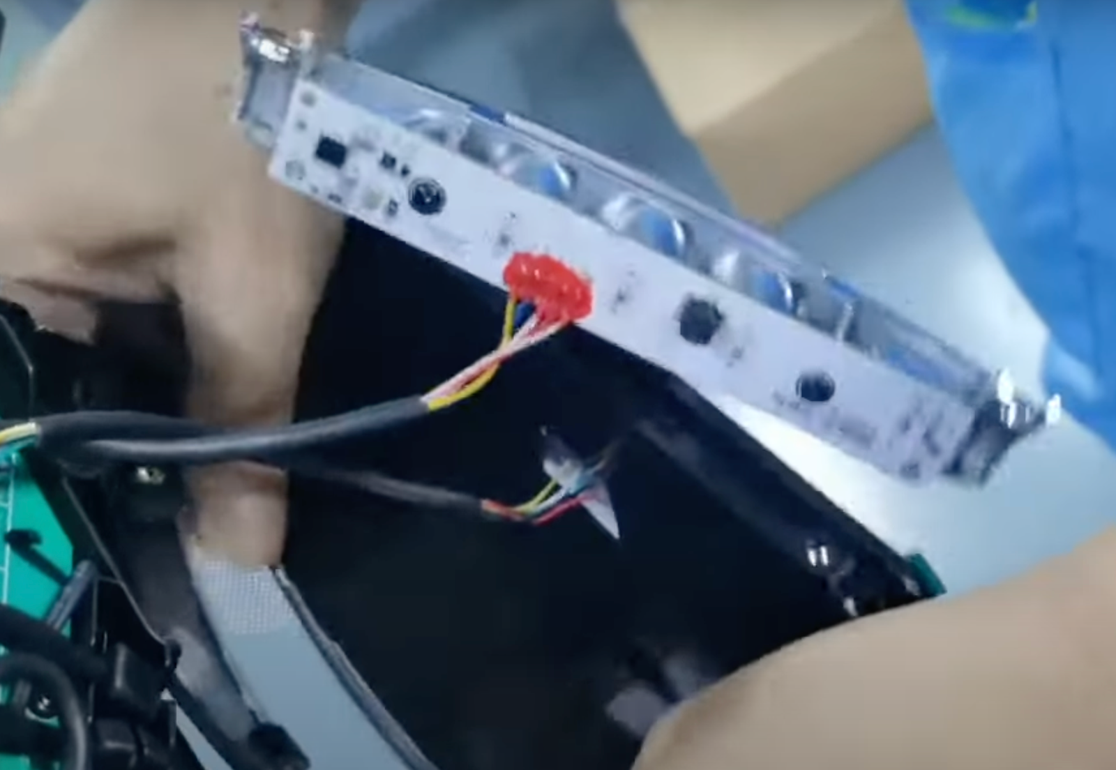 How to Replace the Front Light on KuKirin G2, G3, and G4 Scooters